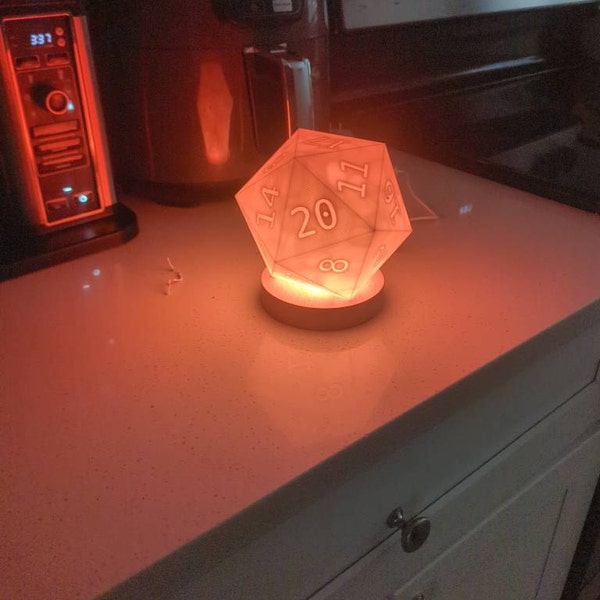 D20 Dice Lamp: 3D Printed Dungeons and Dragons Accent Light - Etsy