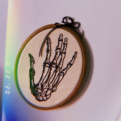 Skeletal Hand Bones 7x5.2 Inch Oval Embroidery Skeleton Ivory Right ...