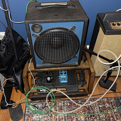 Lakefront Deluxe Amp Stand, Custom Made Solid Wood Guitar Amplifier ...