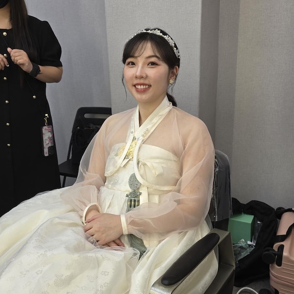 Granghana See-through Pearl Magoja - Etsy