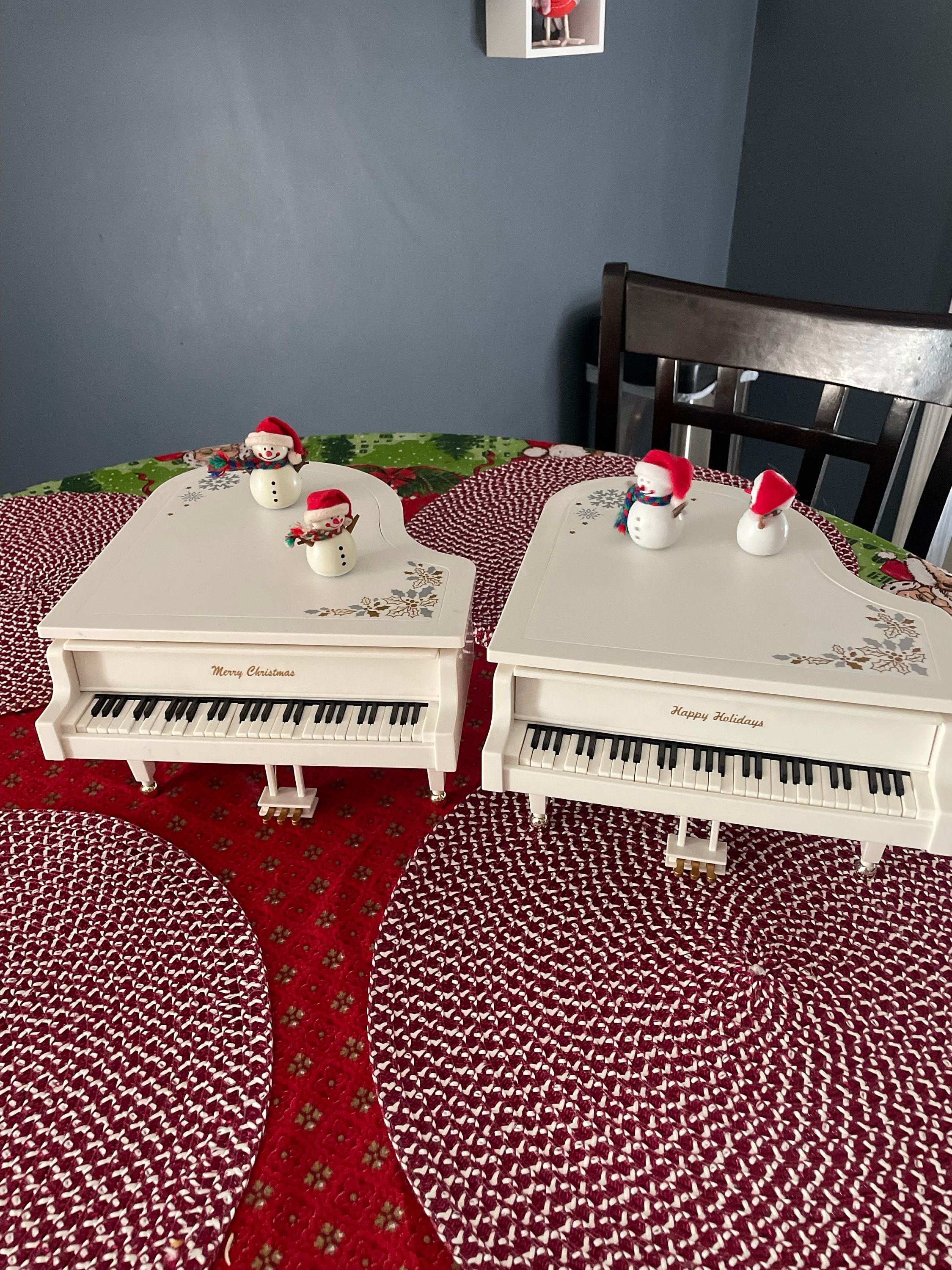 Vintage Magical Christmas Grand Piano Music Box plays 12 songs Dancing ...