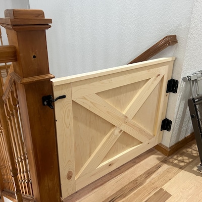 Custom Spindle Wooden Gate Baby Gate Stairway Gate White Wooden Baby ...