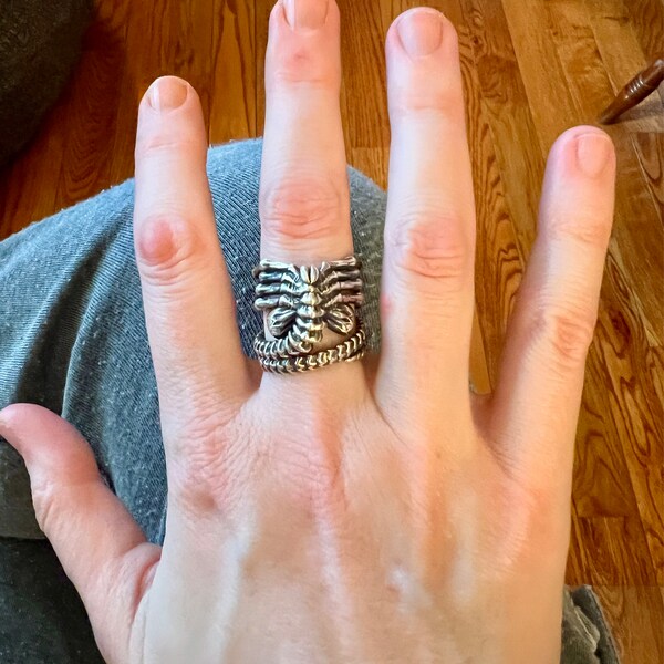 H.R. Giger Inspired , Alien Facehugger Ring, Facehugger, Chestburster ...