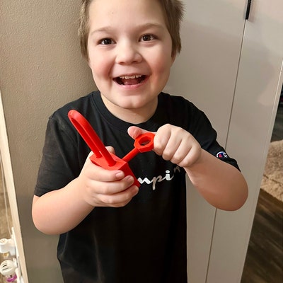 Hello Neighbor Lock and Key 3D Printed fan Inspired - Etsy