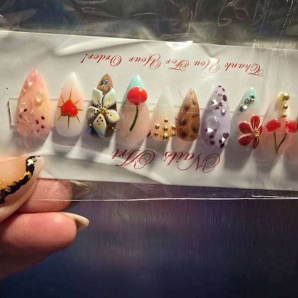 Unique Dice Nails Press on Nails, Crystal Leopard With Charm Fake Nails ...