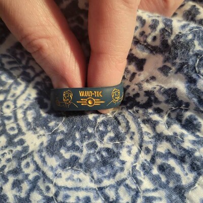 Personalized Engraved Silicone Ring 8.5MM Wedding Band for Men and ...