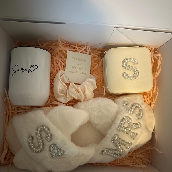 Luxury Bride Gift Box Set, Personalized Tumbler & Slippers - Etsy