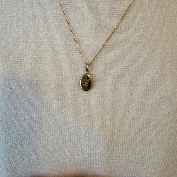 Round Circle Mini Locket, Gold Filled, Silver, Minimalist Personalized ...