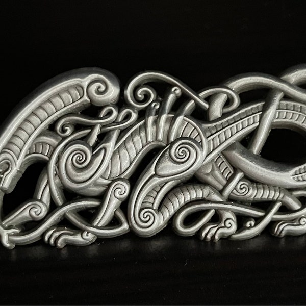 Knotwork Xenomorph 3D Metal Pin - Alien Monster Celtic Viking Gripping ...