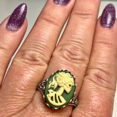 Skeleton Lady Cameo Ring - Etsy