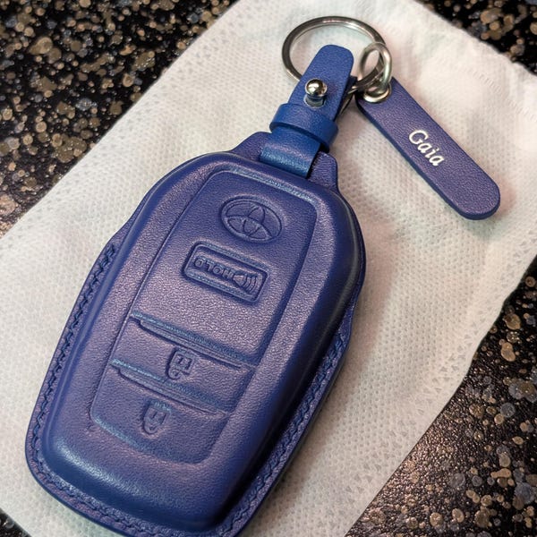 Toyota Corolla Cross Key Fob Cover (patina), Handcarft Leather Key Case ...