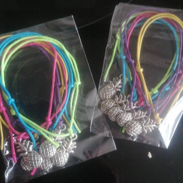 WICKED WITCH Bracelet Kit - Choice of Elphaba or Glinda - Movie Party ...