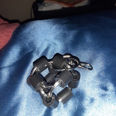 Cubed Finger Fidget Keychain 16 Color Options - Etsy