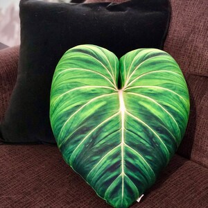 Philodendron Gloriosum Pillow / Gloriosum Pillow / Plant | Etsy