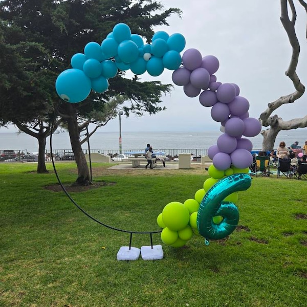 Retro Daisy Daisy ONE Banner Gold Script Letters With Daisy Flower O ...