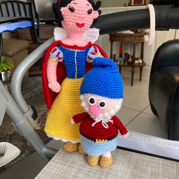 Snow White Doll Crochet Pattern: Amigurumi Princess (PDF Pattern) - Etsy
