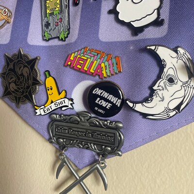 Shy: Dusk pins - Etsy