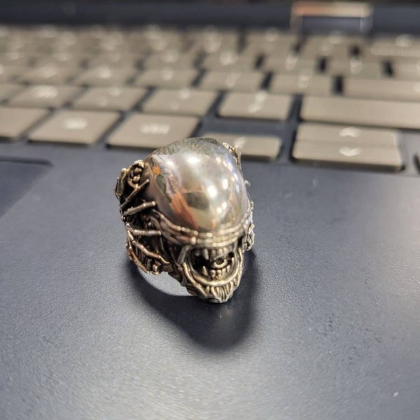 H.R. Giger Inspired , Alien Ring , Chestburster, Prometheus , Xenomorph ...