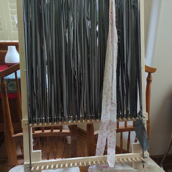 Adjustable Twining Loom for Rag Rugs, Place Mats and Potholders. Maple ...