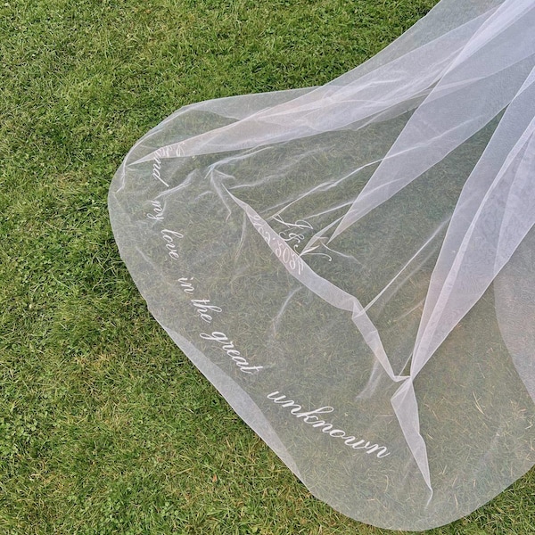 Green Wedding Veil.elegant Wedding Veil With Green Leaf Motifs ...