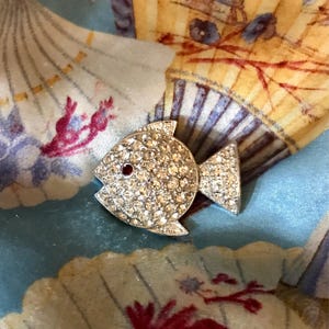 Vintage Letter P Brooch, Silvertone Metal, Letter P Brooch, Initial P ...