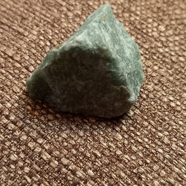 Aventurine Rough Stone - Natural Green Aventurine Crystal - Wicca ...
