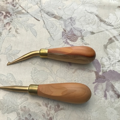 The Irish Hook aka the Hartman Hook Bent or Curved Hookie, Ball or Ergo ...