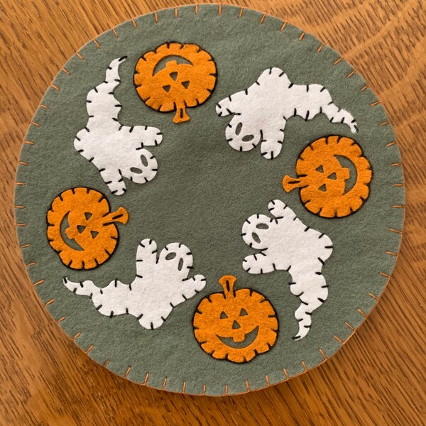 Primitive Stitchery CHRISTMAS Pennies Fir Tree Penny Rug Winter Pine ...