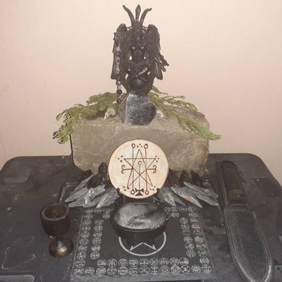 Sigil of Clauneck Pendant Made to Order - Etsy