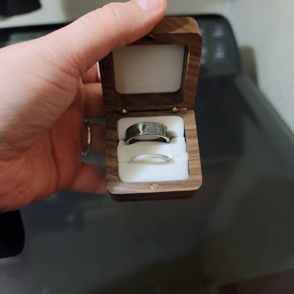 Custom Video Game Ring Mass Effect Ring N7 Combat Suit Engraved Black ...