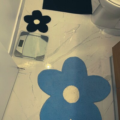 Handmade Tufted Custom Flower Rug. Any Color - Etsy