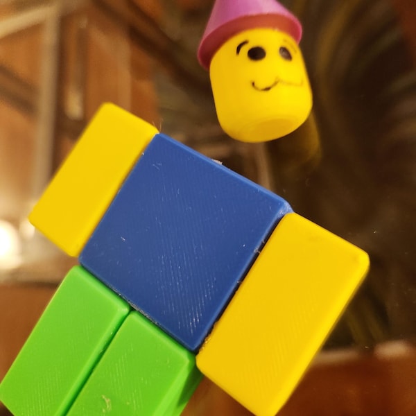 Light up Lampert Figurine | Roblox Regretevator | 6-1/2" or 9" Figurine ...