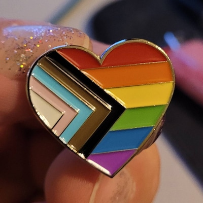 Progress Pride Flag Heart Pin Enamel Lapel Pin Badge LGBTQ Equality ...