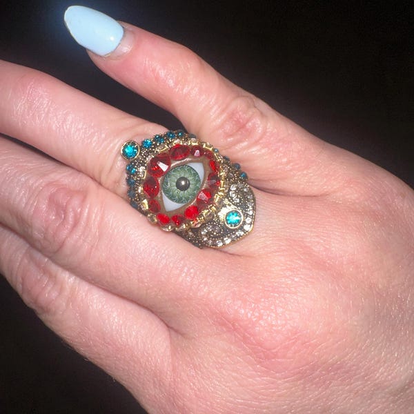 Vintage Style Golden Eyeball Ring – Green Eye, Rhinestone Detail ...