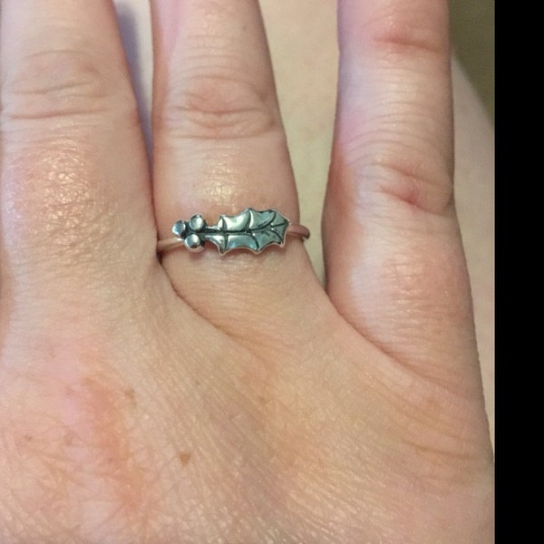 Sterling Silver Holly Ring, Leaf and Berry, Stacking, Winter Jewelry - Etsy