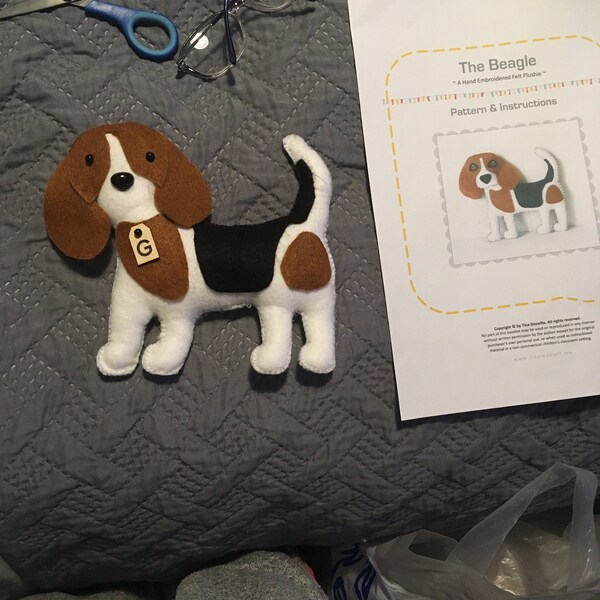 Beagle Sewing Pattern, Dog Hand Sewing Pattern, Sew a Felt Beagle ...