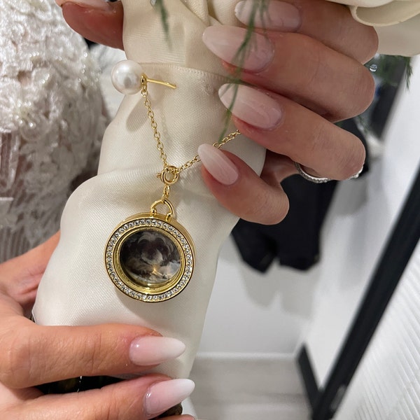 Gold Bridal Bouquet Locket - Modern Wedding Bouquet, Bride Gift ...