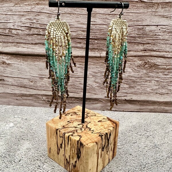 ONE Rustic Ring Display Wood Box With Vintage Embroidered Linen Ring ...