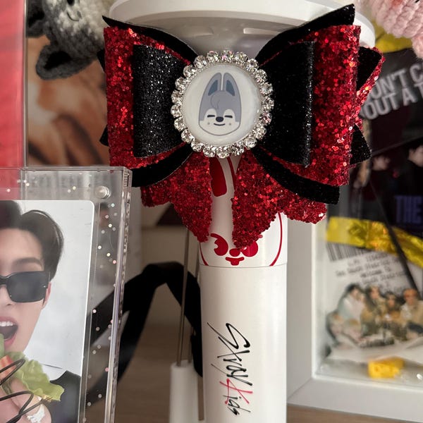 STRAY KIDS SKZOO Bang Chan, Lee Know, Changbin, Hyunjin, Han, Felix ...