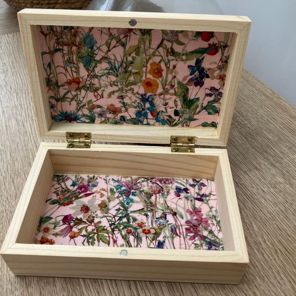 Liberty of London Trinket Box With Hinged Lid, Pretty Floral Keepsake ...