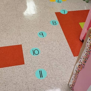 Classroom Line up Dots / Paw Prints / Classroom Decor / Floor Dot ...