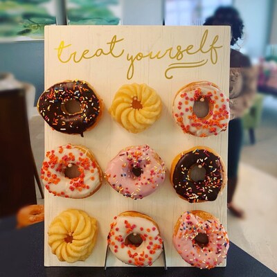 Donut Wall, Pastel Donut Wall, Birthday Donut Cake Stand, Doughnut ...