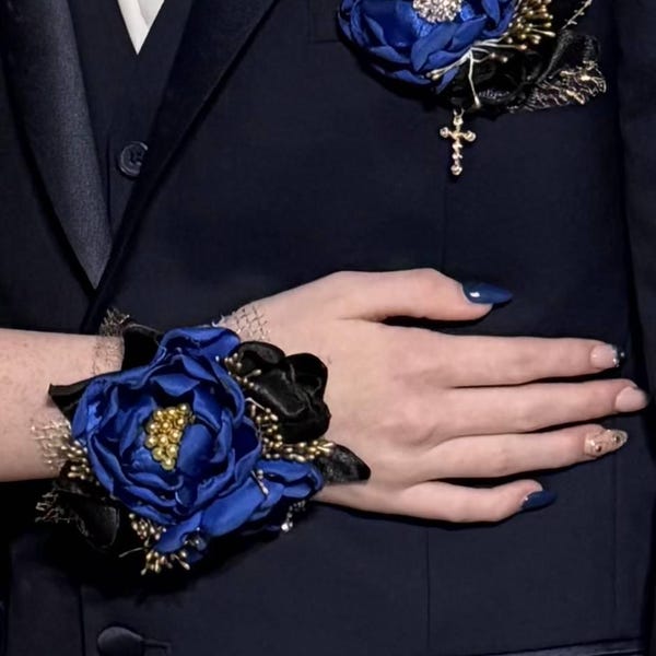Pure White and Royal Blue Corsage or Boutonnière Set - Cerulean Blue ...