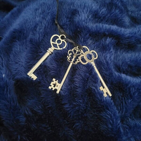 Hecate Silver 3 Key Set | Goddess Hekate | Maiden Mother Crone | Evil ...