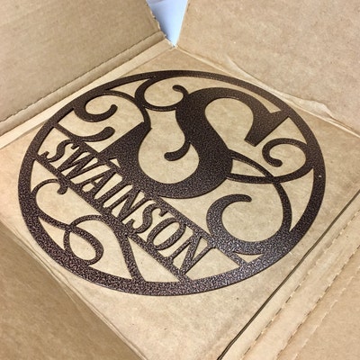 Round Personalized Metal Monogram Sign. Wedding Gift. Family Name Sign ...