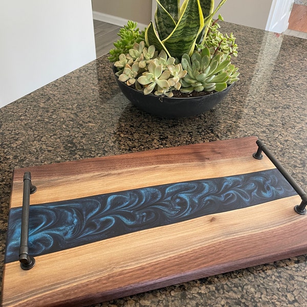 Live-edge River Resin Red Cedar Wood Charcuterie Board - Etsy