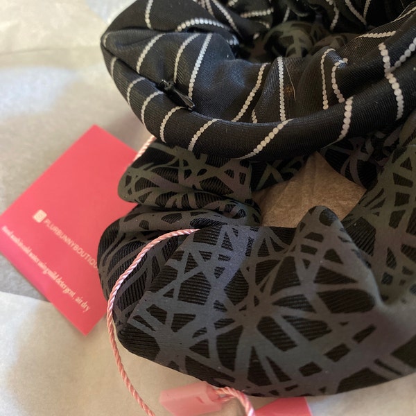 Reflective Scrunchy With Hidden Pocket Zipper Stashie Stash Scrunchie ...