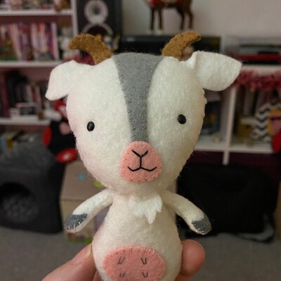 Felt Goat Pattern PDF Goat Doll Sewing Pattern Goat Plushie Pattern ...