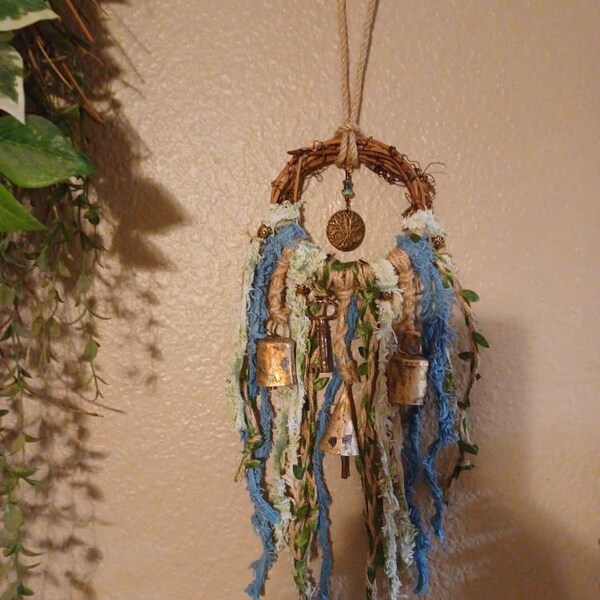 Rosary Style Necklace, Vintage Skeleton Key, Trinity Knot Wax Seal ...