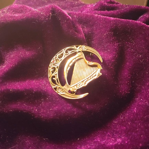 Fantasy LARP Brooch Harpers Pin, Board Table Games Fan Jewelry - Etsy